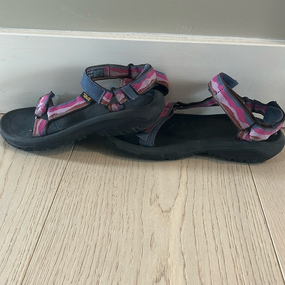 Teva | Shoes | Teva Hurricane Xlt2 Adjustable Hiking Sandals 8 | Poshmark